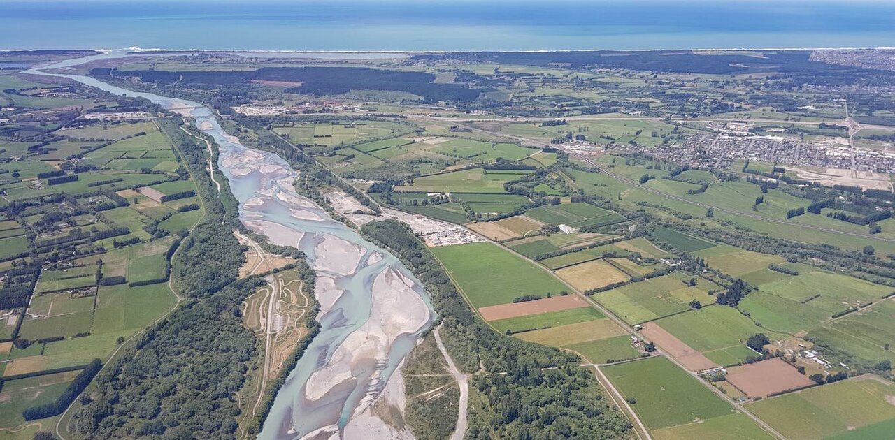 Polluted, drained, and drying out: new warnings on New Zealand’s rivers ...